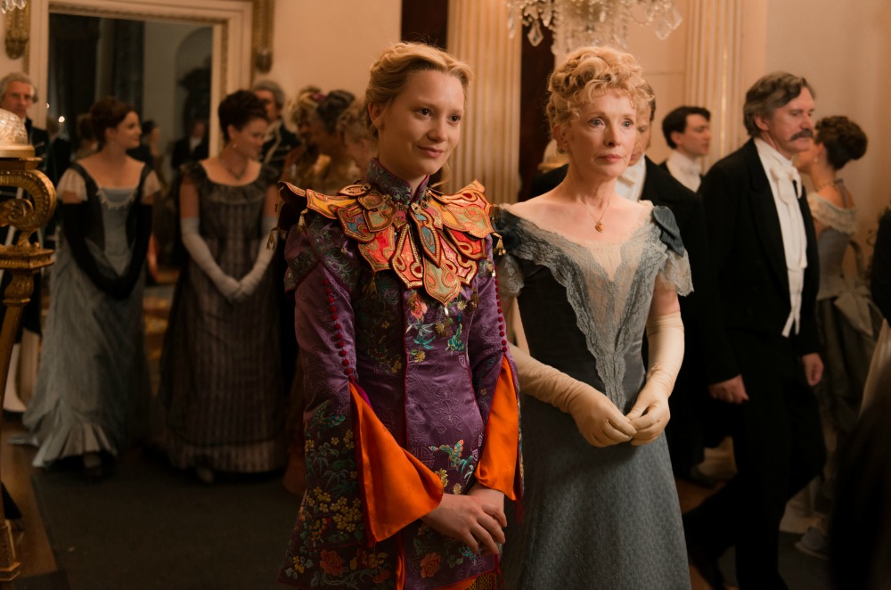 Mia Wasikowska as Alice Kingsleigh Interview