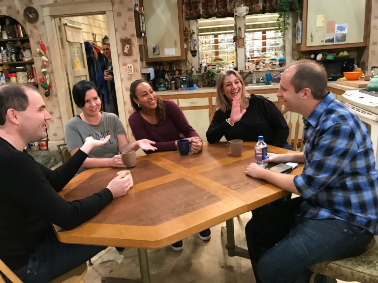 Roseanne Set Photos and Exclusive Cast Interview